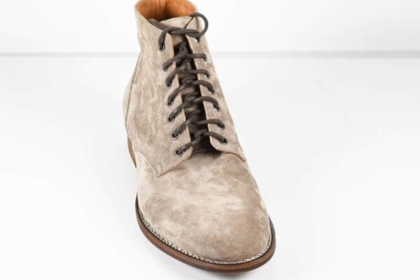 How to Lace Boots Like a Pro: 17 Secure and Classic Ways