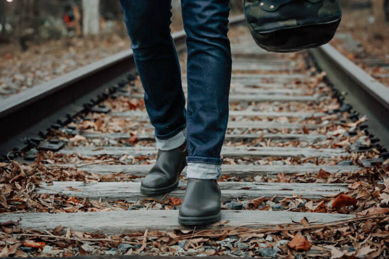 Blundstone Sizing Guide: How to Pick the Correct Blundstones