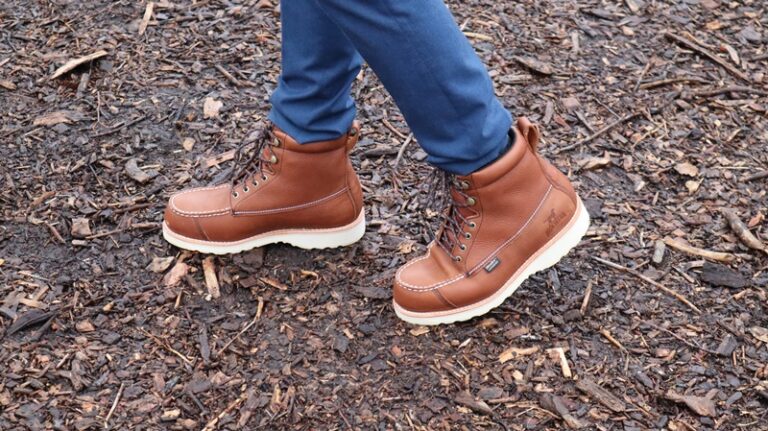 Red Wing Boots Sizing Guide: How Should Red Wing Boots Fit?