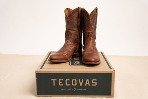 Tecovas Roper Boot Review: My Experience With The Earl
